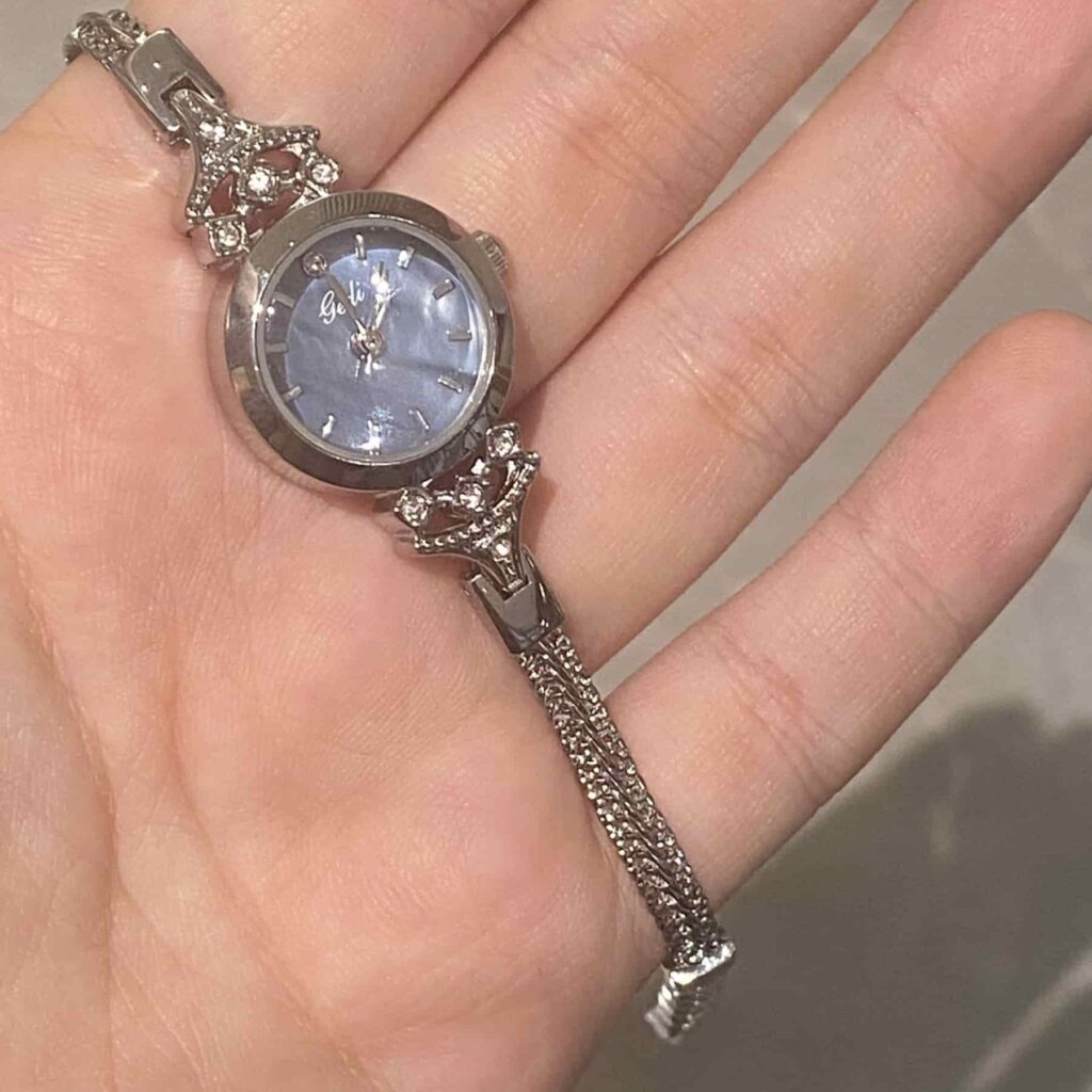 Chic Round Small Face Thin Bracelet Watch - WatchwithSun-Dainty & Chic ...
