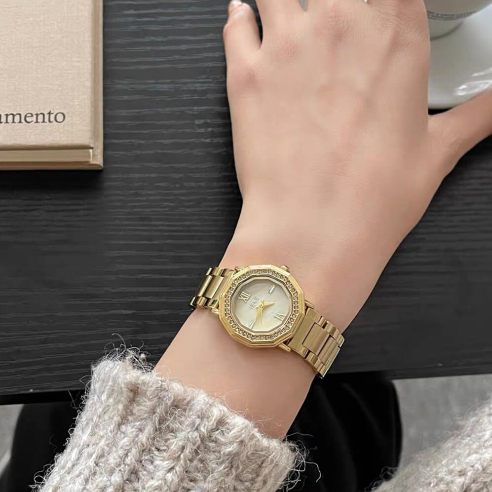 Chic Style Round Face Silver/Gold Bracelet Watch for Women ...
