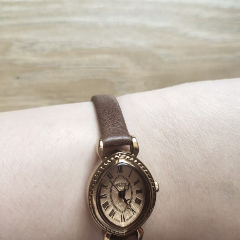 Vintage Brown Bucket-Shaped Leather Watch - WatchwithSun-Dainty & Chic ...