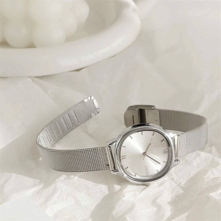 Minimalist Style Silver Round Mesh Strap Quartz Watch - WatchwithSun ...