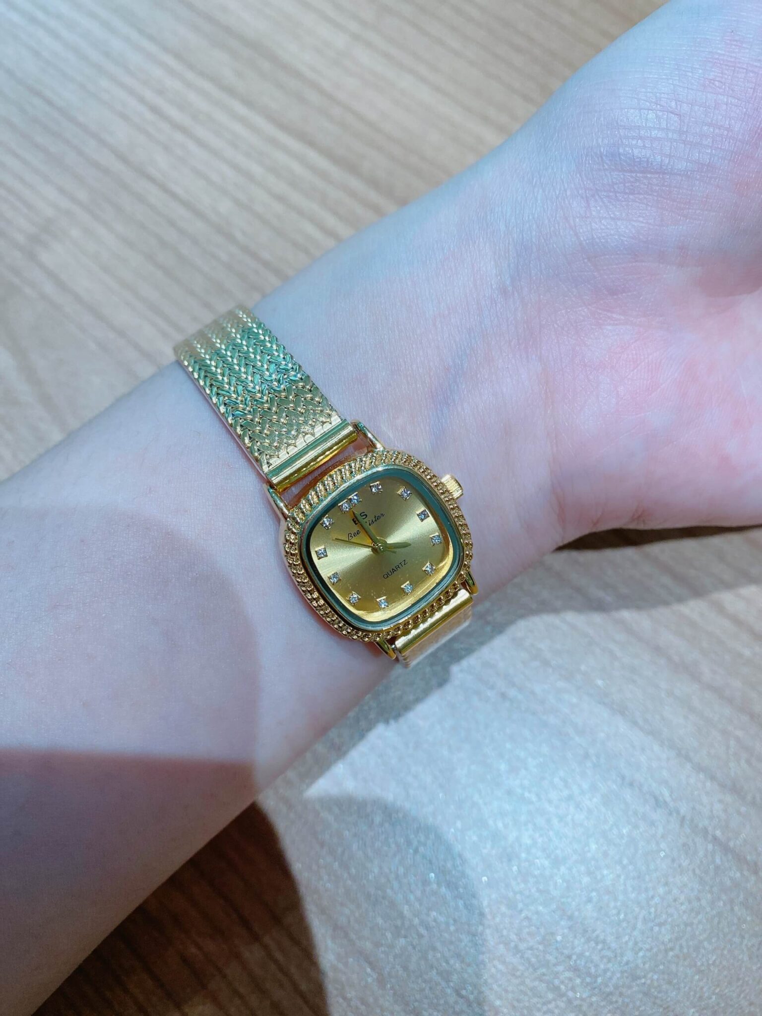 Classic Square Face Gold Band Stainless Steel Watch - WatchwithSun ...