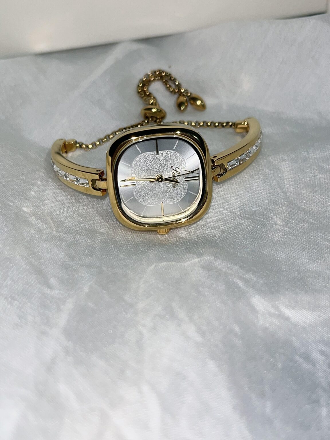 Square Face Silver-toned Dial Watch for Women - WatchwithSun-Dainty ...