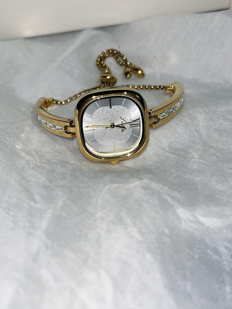 Square Face Silver-toned Dial Watch for Women - WatchwithSun-Dainty ...