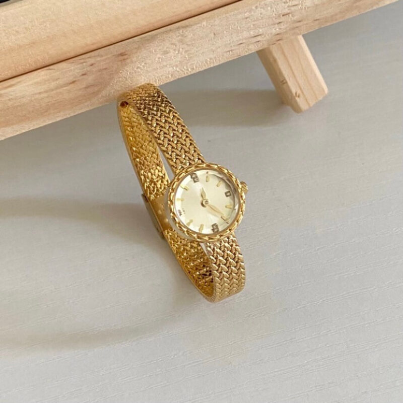 Which Type of Watch is Best for Women? Unveiling Timeless Elegance! - WatchwithSun-Dainty & Chic ...