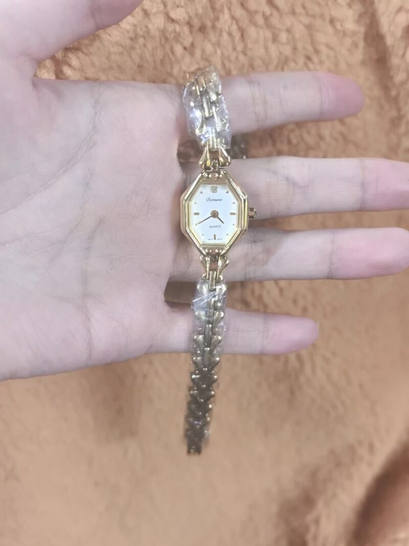 Vintage Style Small Face Bracelet Watch - WatchwithSun-Dainty & Chic ...