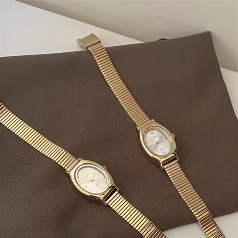 Chic Style Gold Emerald Green Oval Bracelet Ladies Watch - WatchwithSun ...