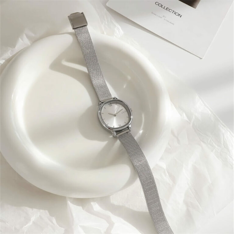 Minimalist Style Silver Round Mesh Strap Quartz Watch - WatchwithSun ...