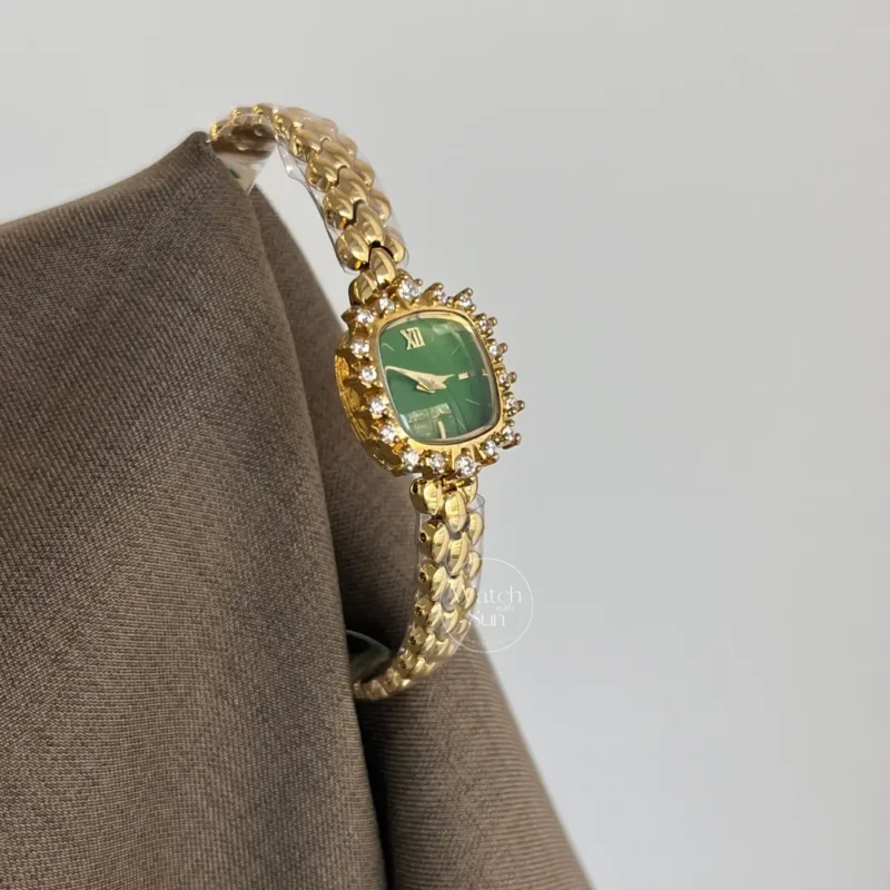 Vintage-Inspired Square Emerald Green Dial Gold Bracelet Zirconia Watch ...