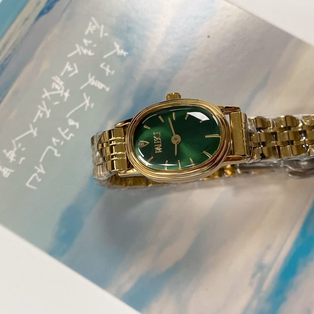 Oval Face Gold/Emerald Green Dial Bracelet Watch - WatchwithSun-Dainty ...
