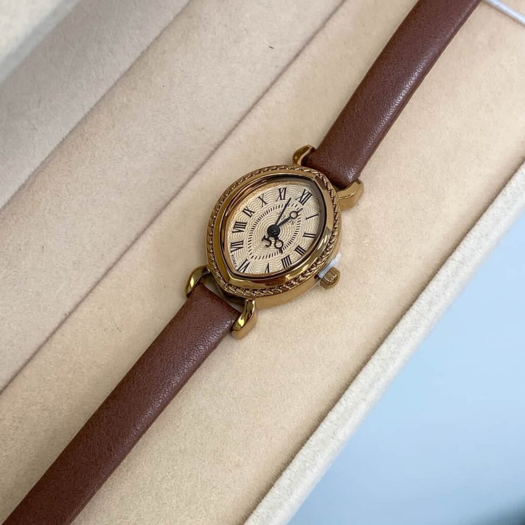 Vintage Brown Bucket-Shaped Leather Watch - WatchwithSun-Dainty & Chic ...