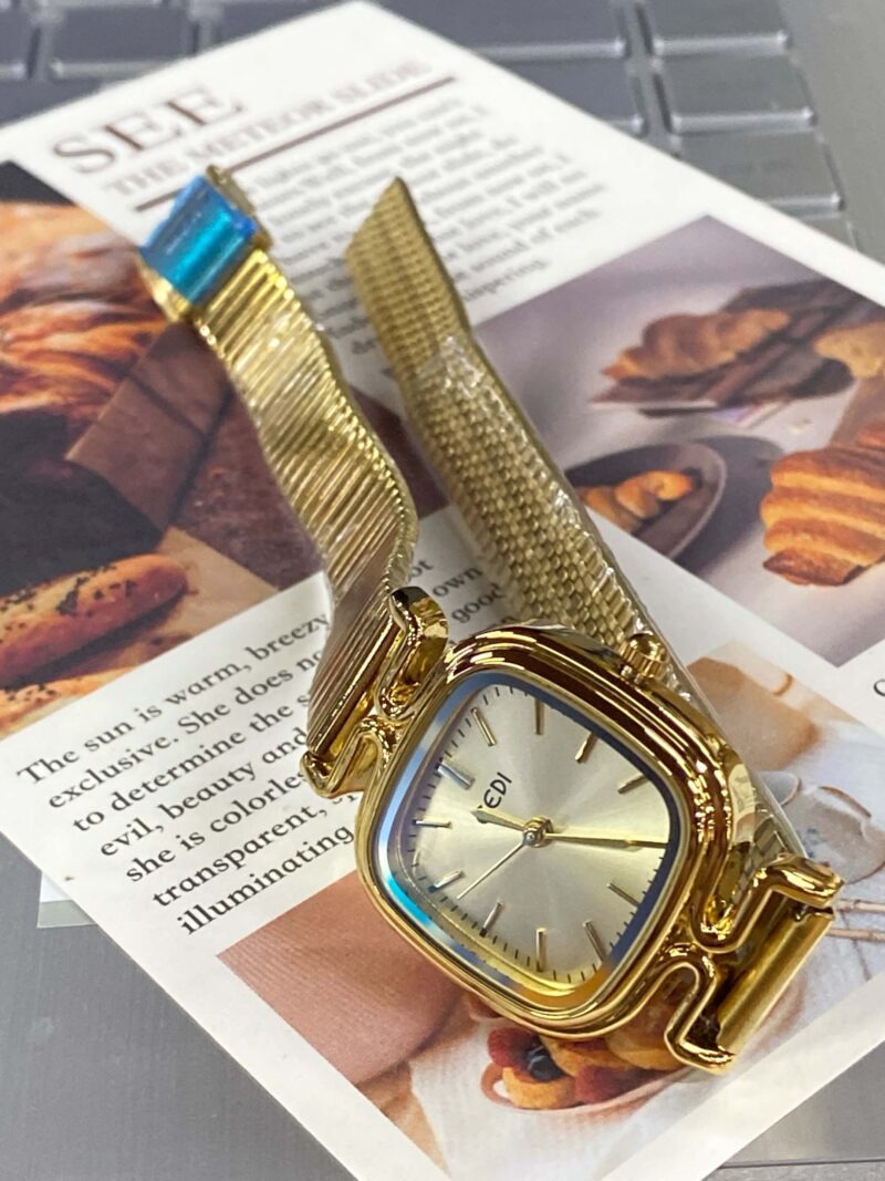 Square Face Dainty Golden Bracelet Watch - WatchwithSun-Dainty & Chic ...