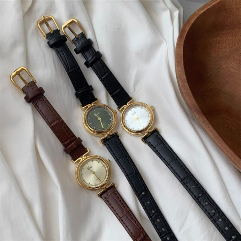 Retro Emerald Green Dial Round Leather Watch - WatchwithSun-Dainty ...