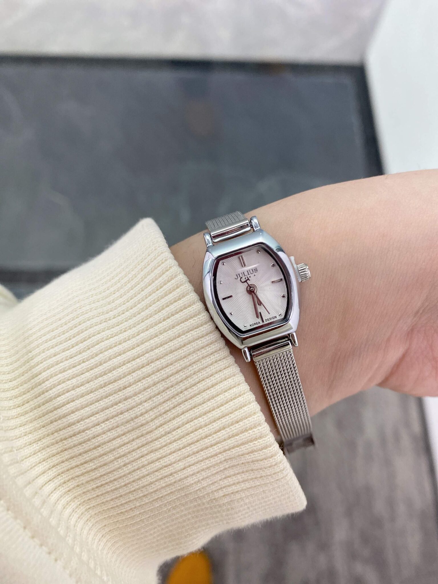 Womens Vintage Gold/Silver Small Face Mesh Watch - WatchwithSun-Dainty ...