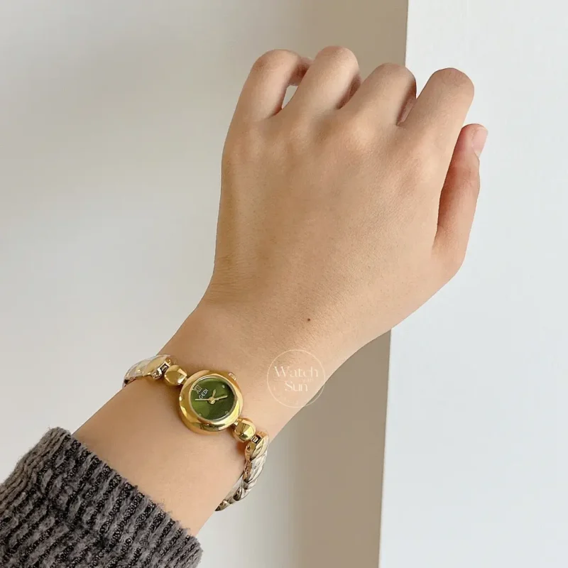 Retro Round Face Olive Green Dial Gold Bracelet Ladies Watch ...