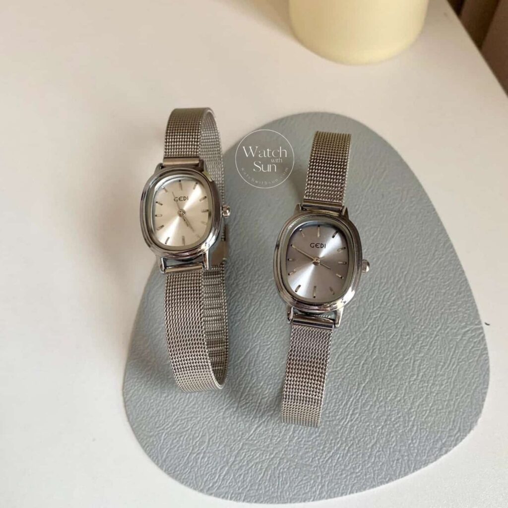 Vintage Style Silver Oval Women's Stainless Steel Watch - WatchwithSun ...