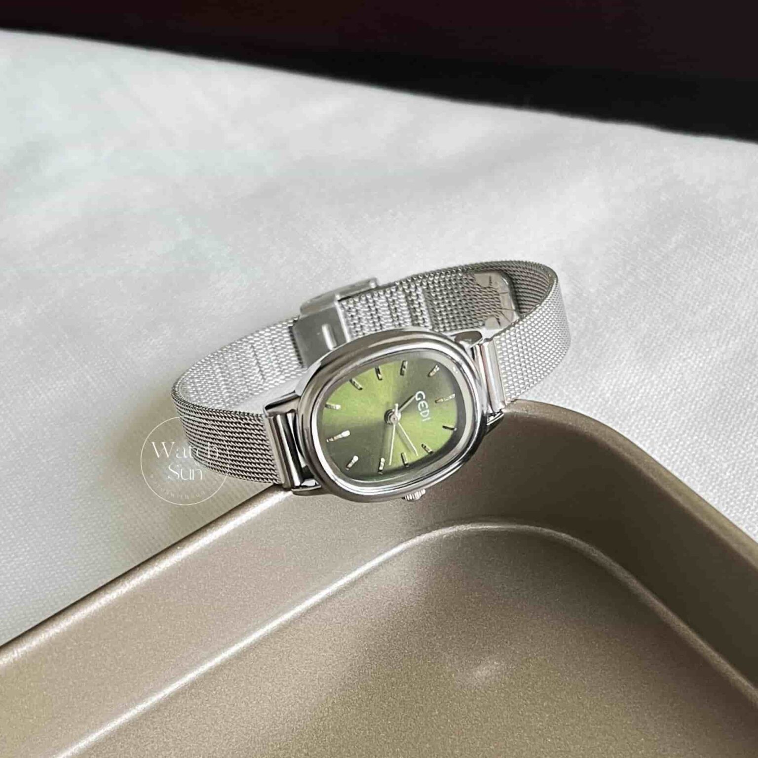 Vintage Style Silver Oval Women's Stainless Steel Watch - WatchwithSun ...