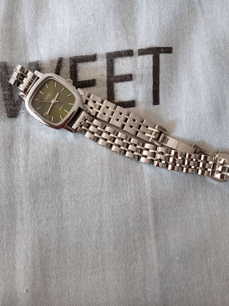 Minimalist Style Silver/Green Square Face Bracelet Wristwatch ...