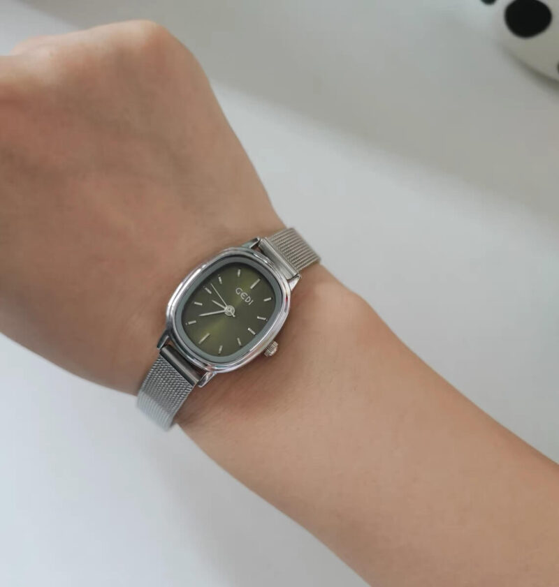 Vintage Style Silver Oval Women's Stainless Steel Watch - WatchwithSun ...