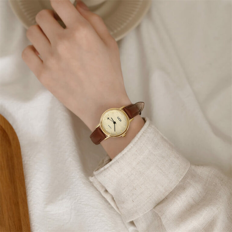 Chic Round Small Face Thin Bracelet Watch - WatchwithSun-Dainty & Chic ...