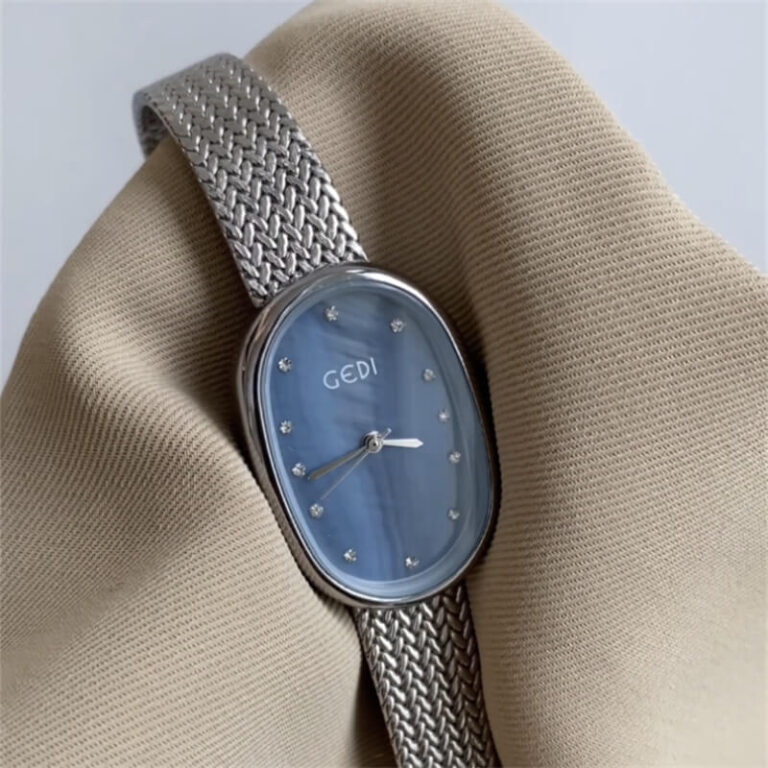 Classic Gold/Silver Oval Disc Bracelet Ladies Watch - WatchwithSun ...