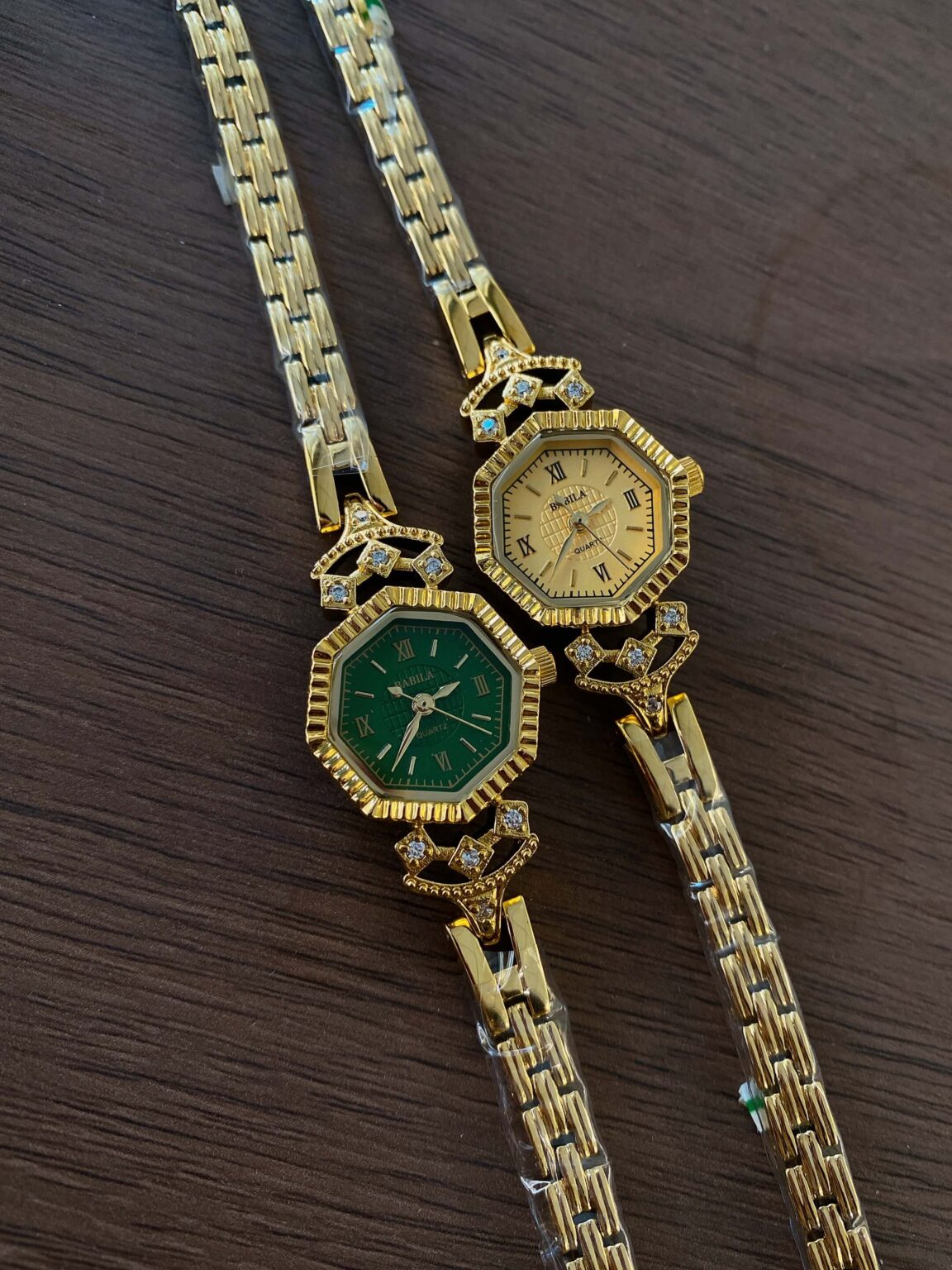 Vintage Style Emerald Green Bracelet Ladies Watch - WatchwithSun-Dainty ...