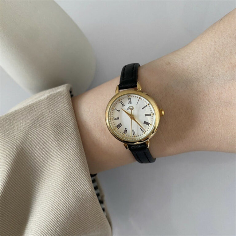Vintage Style Small Round White Face Gold Bracelet Women's Watch ...