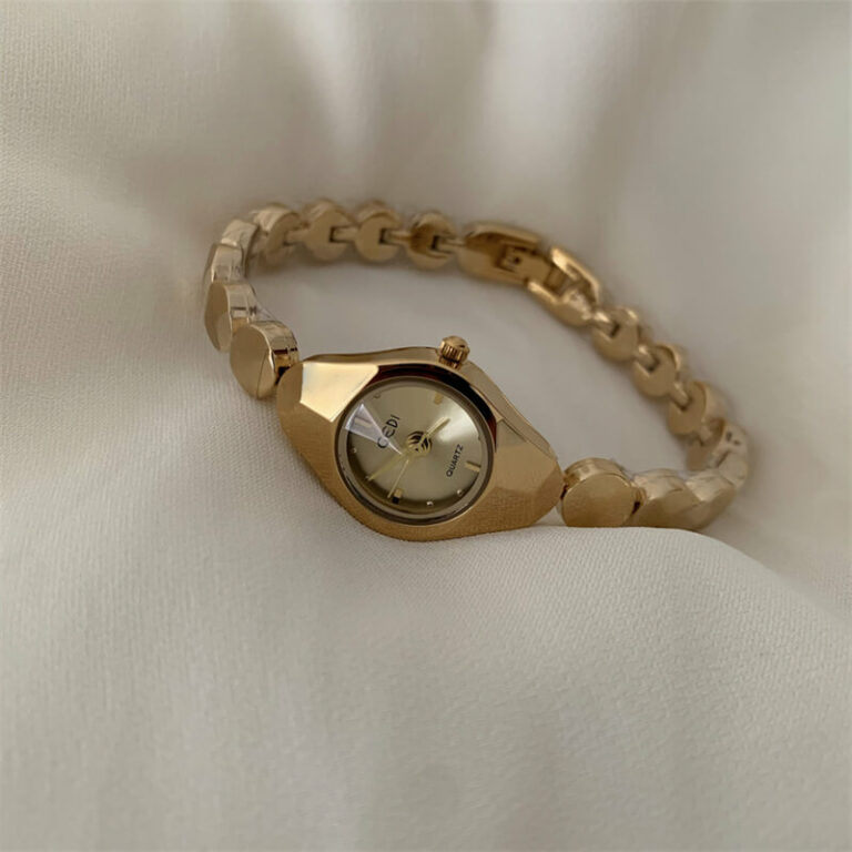 Minimalist Style Gold/Silver Round Stainless Steel Watch - WatchwithSun ...