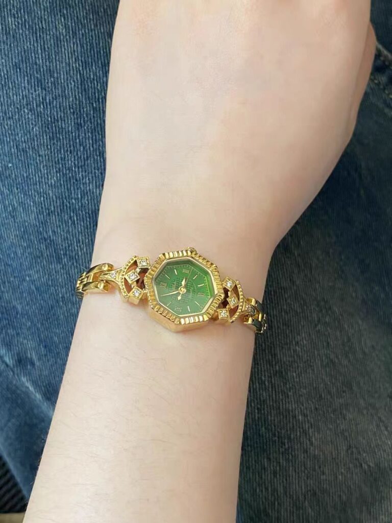Vintage Style Emerald Green Color Dial Gold Bracelet Watch ...