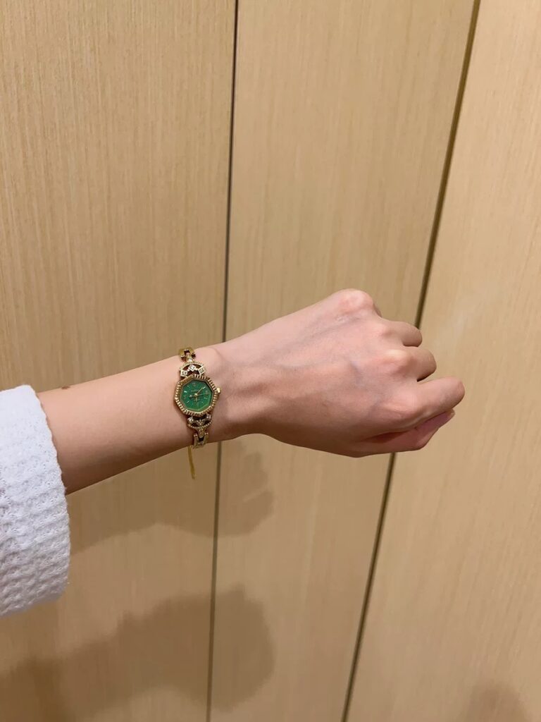 Vintage Style Emerald Green Color Dial Gold Bracelet Watch ...
