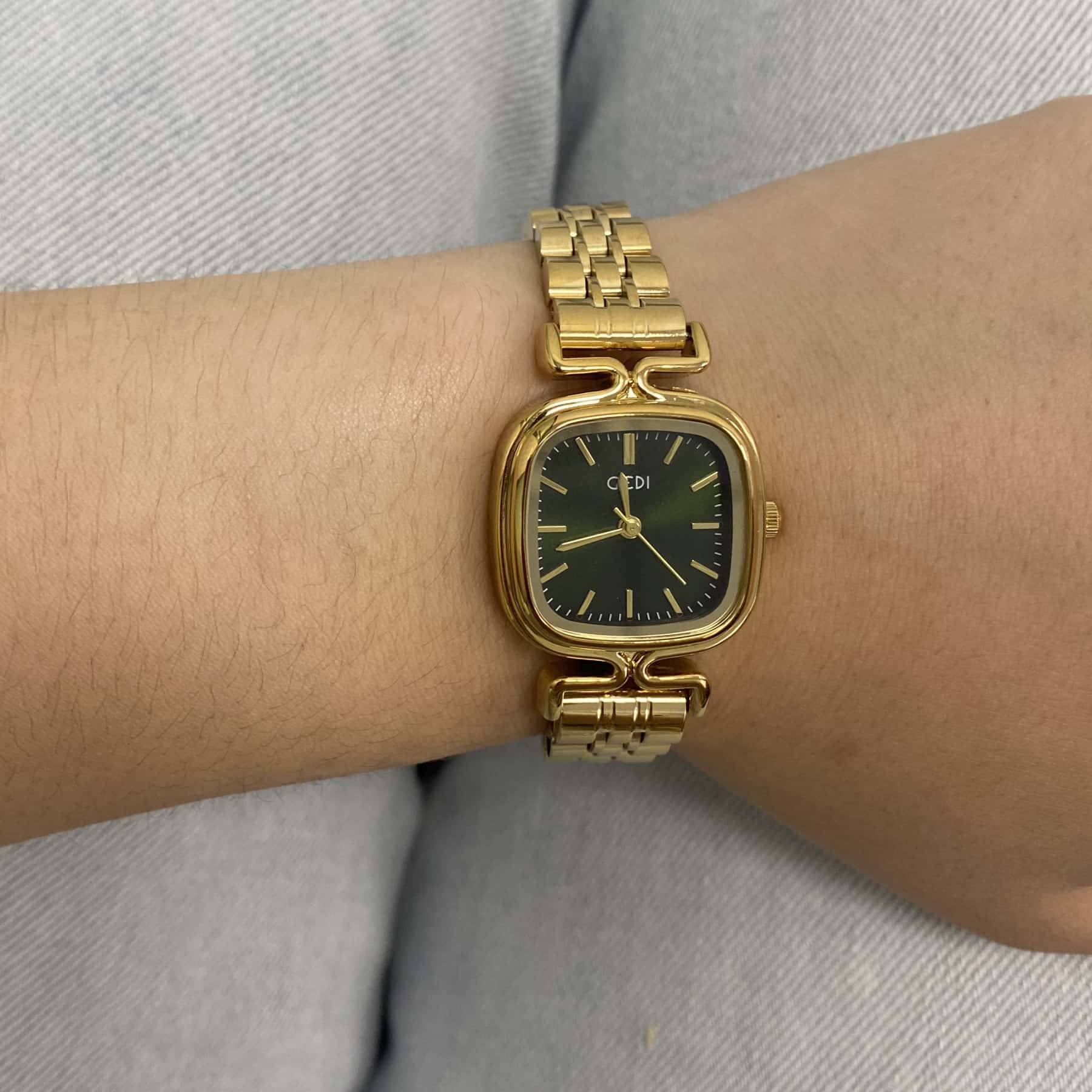 Chic Square Emerald Green Dial Bracelet Watch - WatchwithSun-Dainty ...