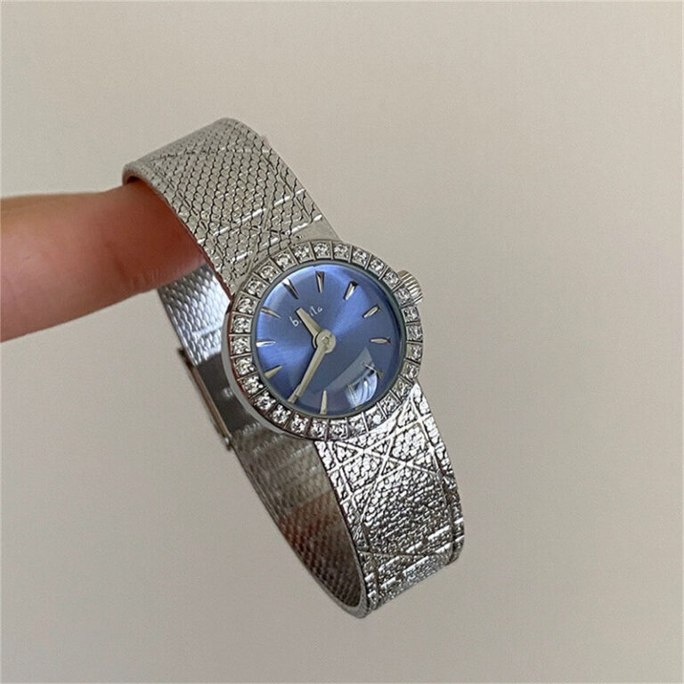 Round Face Silver Blue Bracelet Watch - WatchwithSun-Dainty & Chic ...