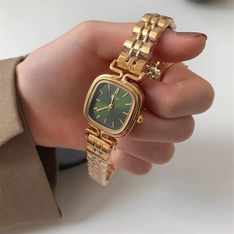 Square Emerald Green Face Gold Bracelet Watch - Chic Watches with ...