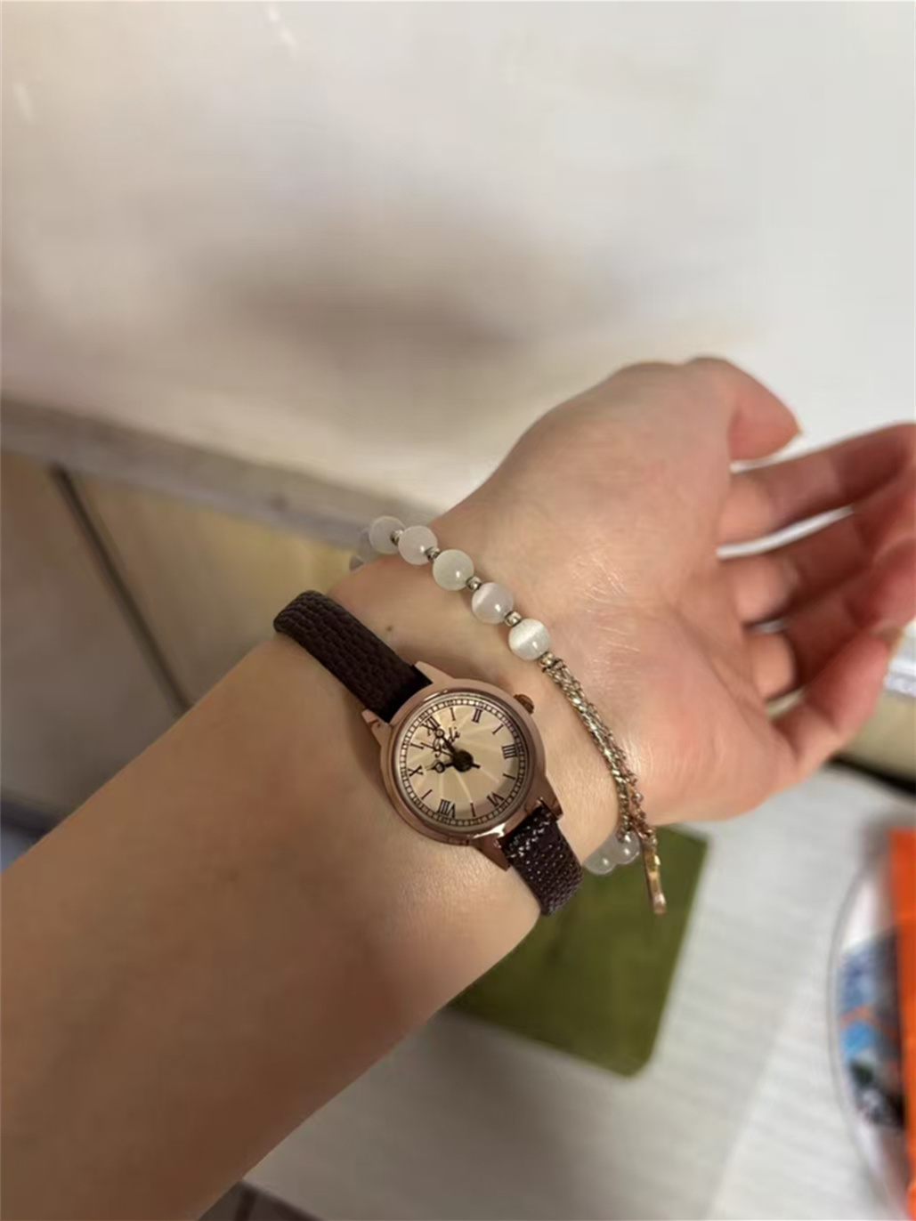 Vintage Style Round Face Brown Leather Watch - WatchwithSun-Dainty ...