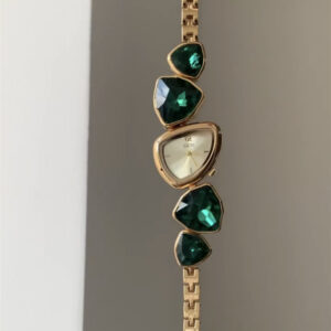 Vintage Black/Green Irregular Face Bracelet Watch - WatchwithSun-Dainty ...