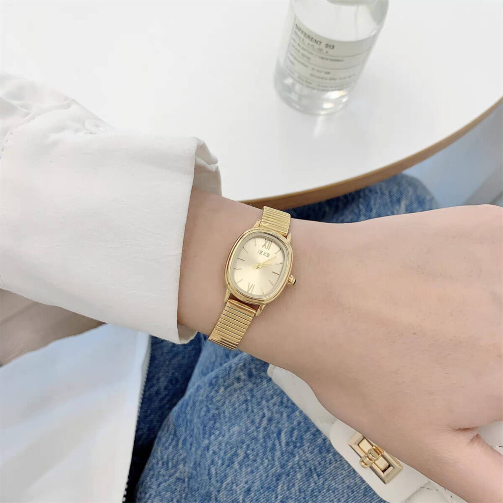Vintage Gold/Silver Square Face Bracelet Watch - WatchwithSun-Dainty ...