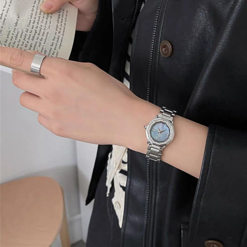 Chic Style Round Face Silver/Gold Bracelet Watch for Women ...