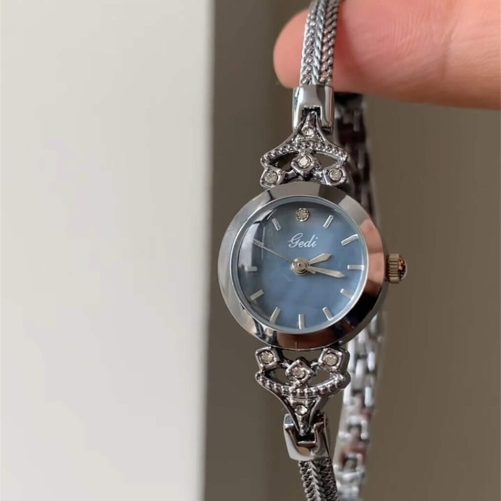 Chic Blue Small Round Face Bracelet Watch - WatchwithSun-Dainty & Chic ...