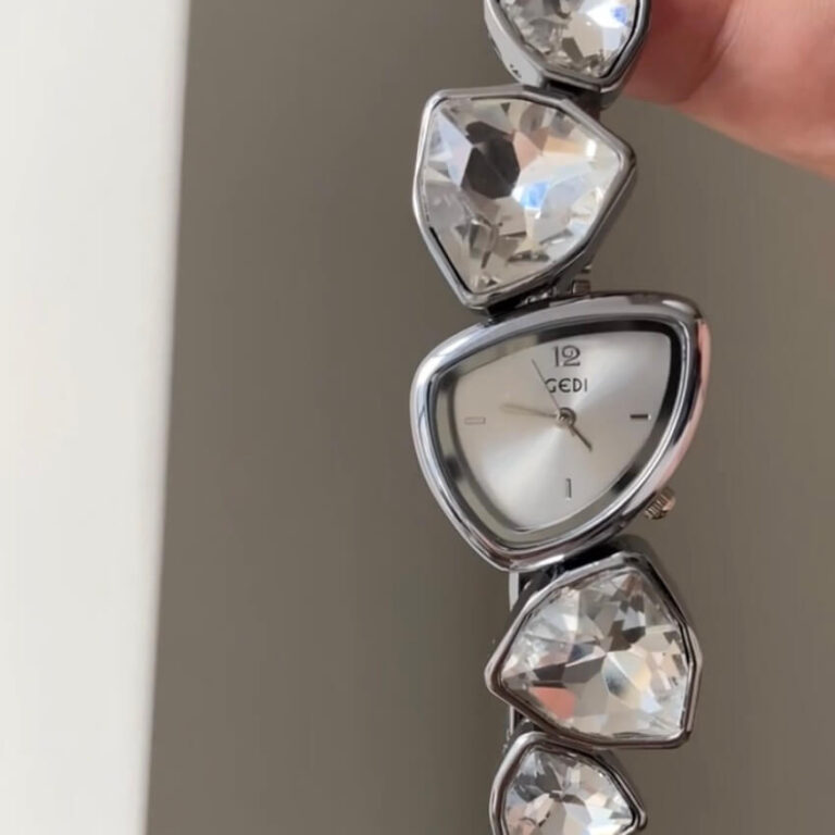 Chic Silver/Purple/Red Irregular Face Bracelet Watch - WatchwithSun ...