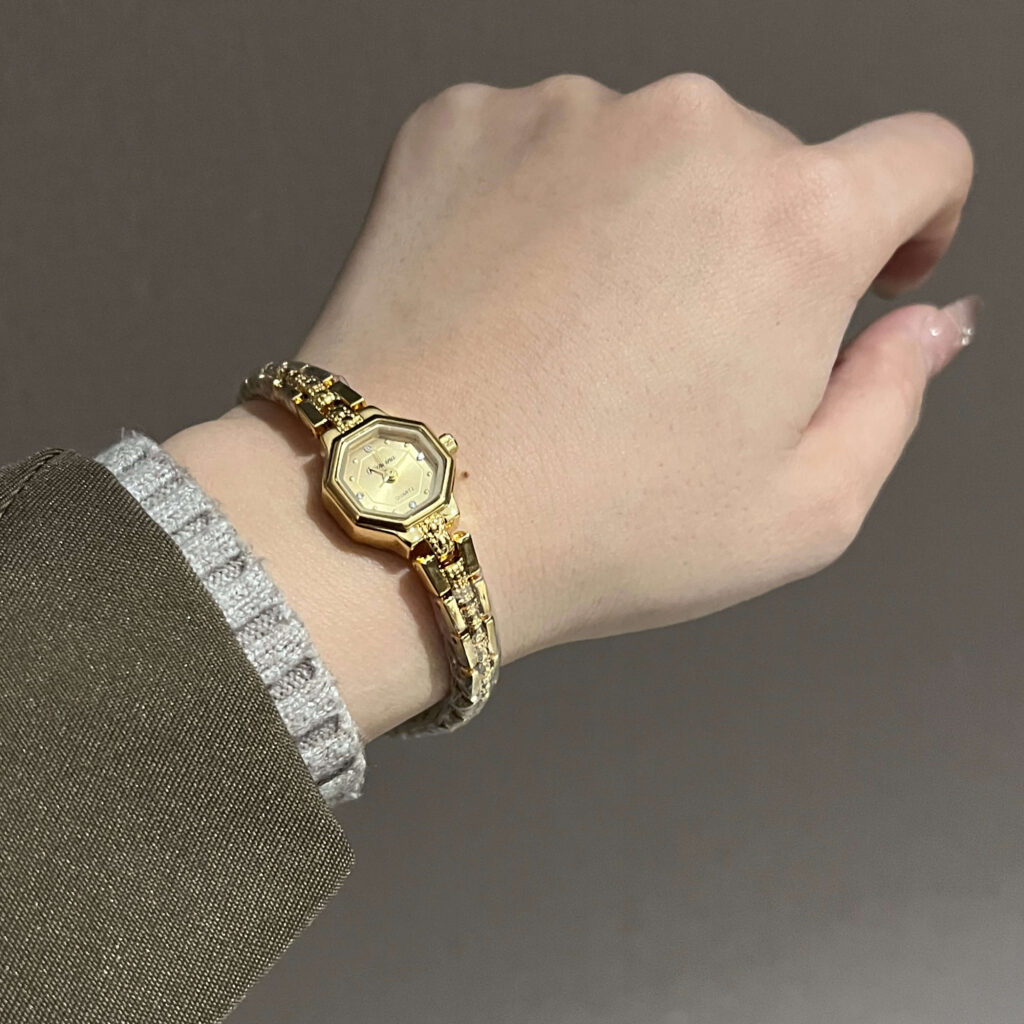 Vintage Style Gold Small Face Women's Watch - WatchwithSun-Dainty ...