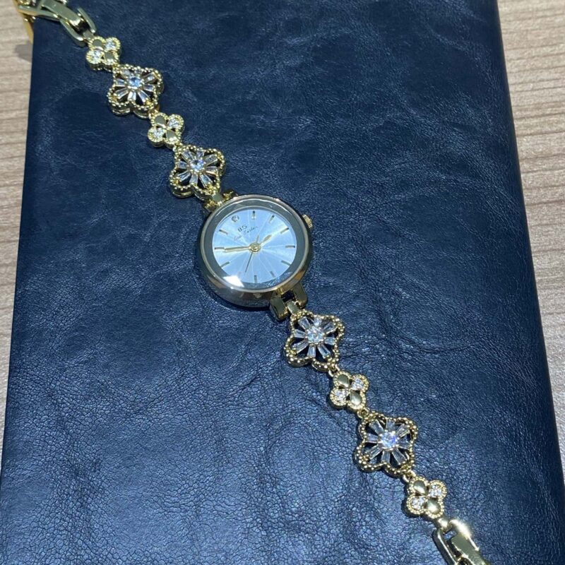 Dainty Gold/Silver Small Round Women's Watch - WatchwithSun-Dainty ...